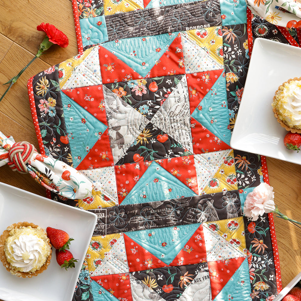 FREE Julia Table Runner Pattern – Crystal Manning